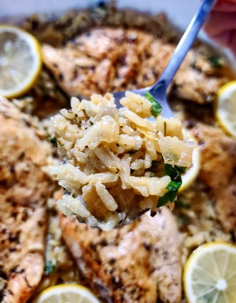 One-Pan Lemon Chicken and Rice - Lite Cravings